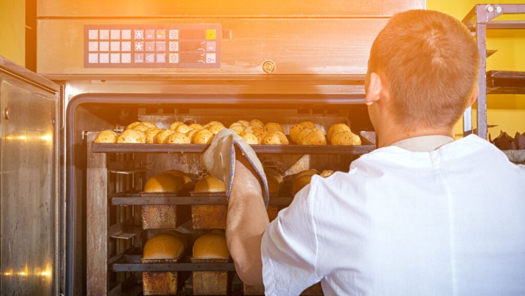 What Temperature to Bake Bread: A Guide for Perfectly Golden Loaves ...